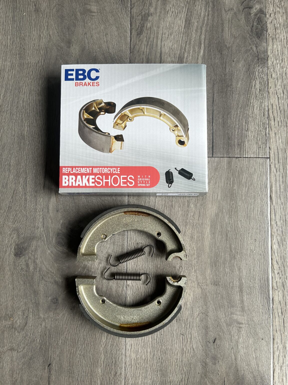Bantam & Rickman 5.5 inch brake shoes with springs made by EBC ...